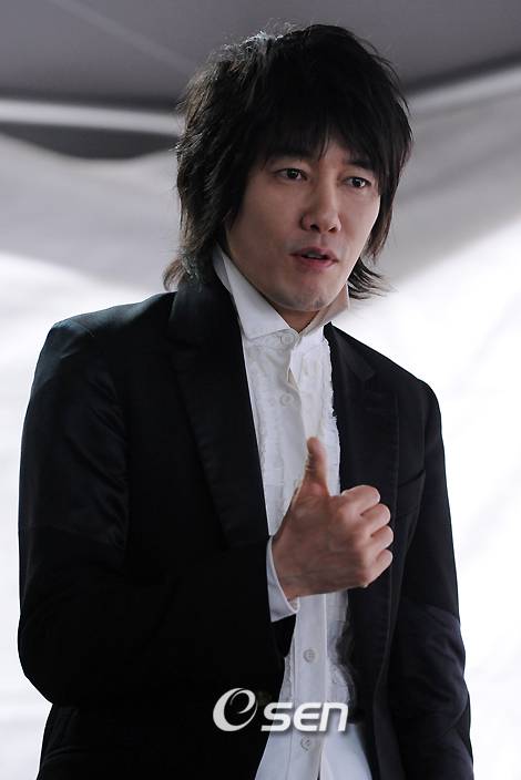 김장훈, "독도 논문 페스티벌 열고 싶다"