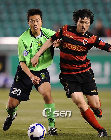 포항 전북 3 1로 꺾고 2위 탈환유창현 김태수 신형민 연속골