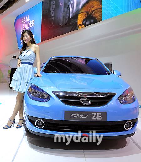 [MD포토] SM3 'ZE 모델 어때요'