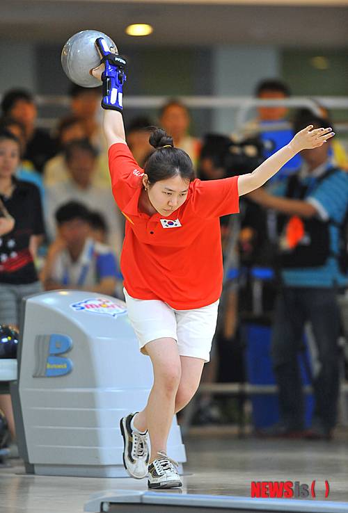 볼링 여자 결승 황연주 투구