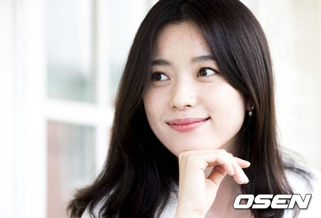 한효주 "클로즈업 많아 깜짝..쉴 때마다 피부과行"