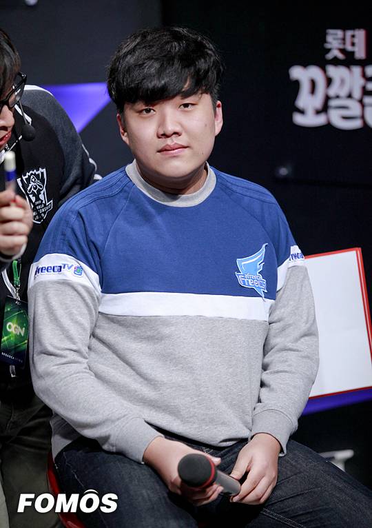 롤챔스 익쑤 전익수 상윤 권상윤 추천과 즐겨찾기 부탁해요