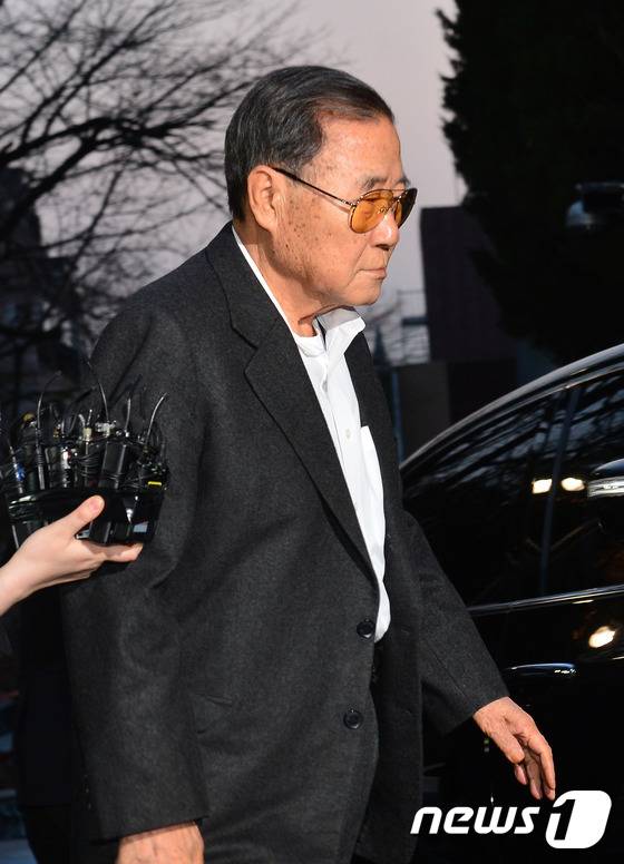 고 정주영 명예회장 15주기 참석하는 정상영 Kcc명예회장