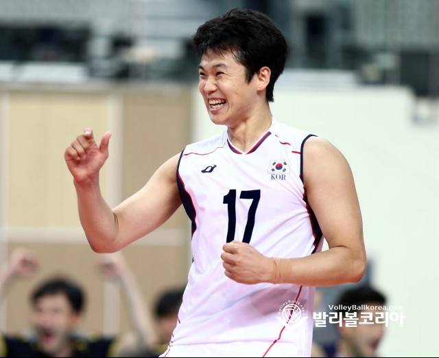 서브에이스 연속3개 기뻐하는 서재덕