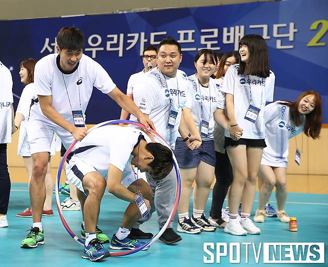 포토s 박상하 재미있는 훌라후프 놀이