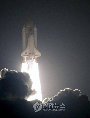 USA SHUTTLE ENDEAVOUR