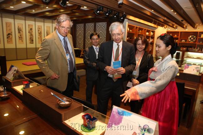 Incheon shares know-how with European airports