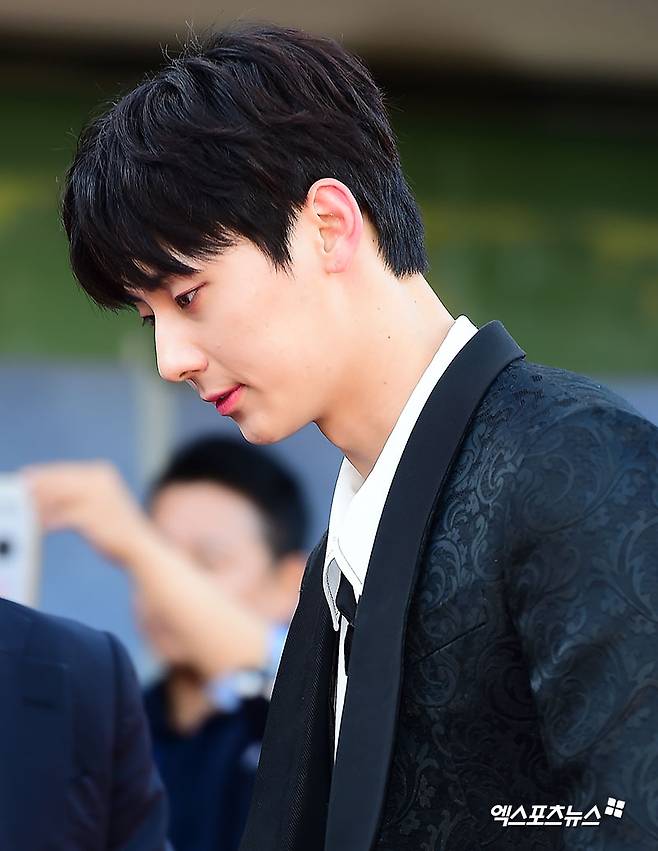 엑s Hd 워너원 황민현 황제 등장소리바다 어워즈