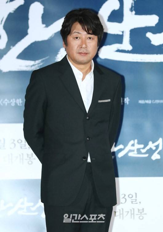 미성년 측 김윤석 감독 데뷔 긍정적오디션 진행 중