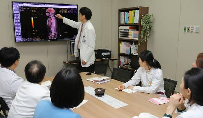 주목받는 전문센터·특화병원 10다학제 통합진료 뇌·척추 종양 치료