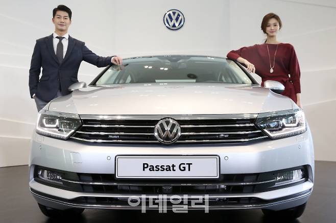 포토 폭스바겐 신형 파사트 Gt의 세련된 그릴