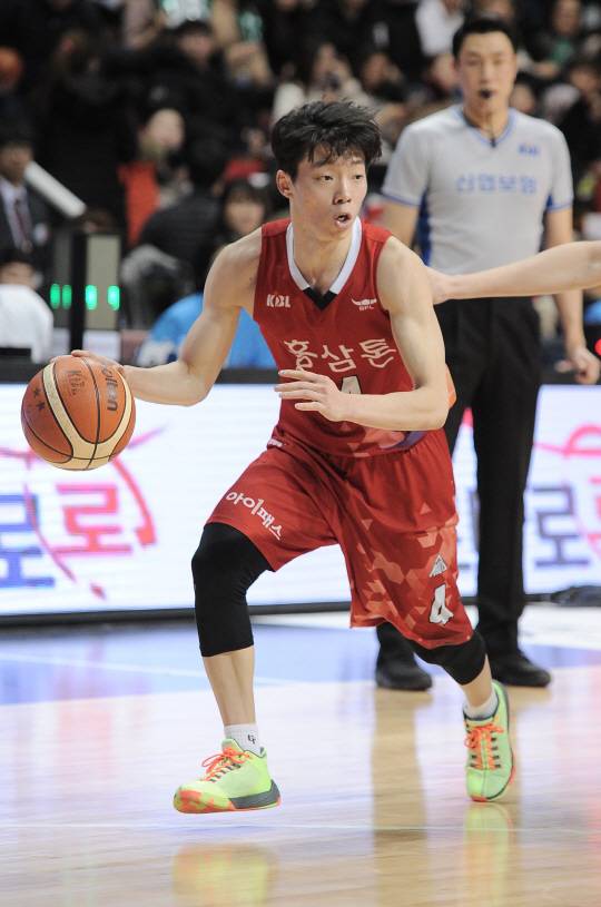 '29점폭발 이재도' KGC 4연패 끝, DB 4연패 충격