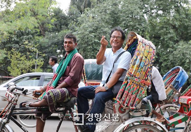 26년 전 그때로 돌아간다면 결코 한국에 가지 않을 거에요