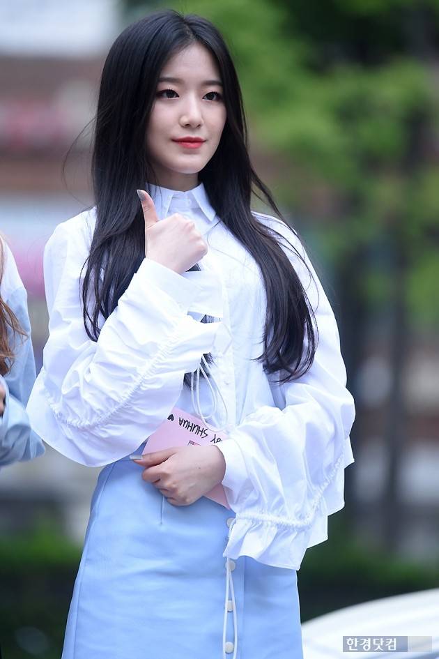 포토 아이들 슈화 눈 뗄 수 없는 아름다운 미모