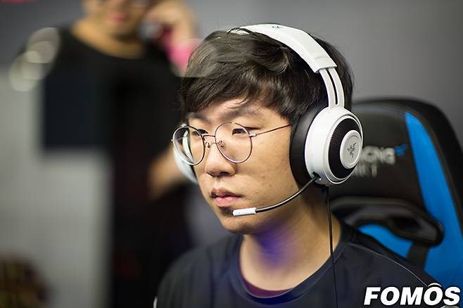 롤챔스 젠지 마타 조합 상대로 접전 끝에 1세트 승리