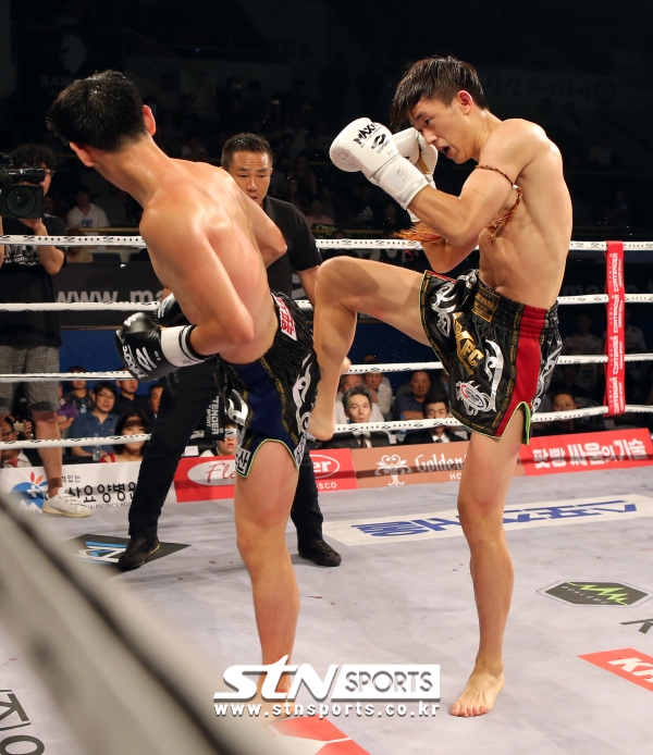 [S샷] [MAX FC 14] 윤덕재 'KO로 끝낸다'