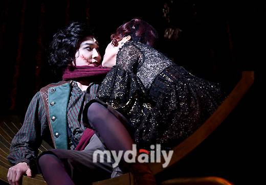 Md포토 엑소 수호 뮤지컬 웃는 남자 그웬플렌