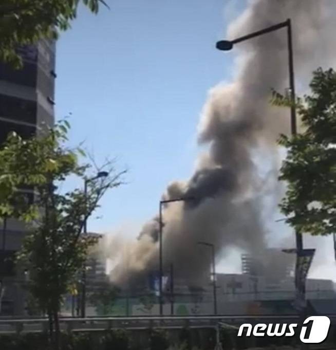 세종 주상복합 신축공사장 불인부 80명 대피