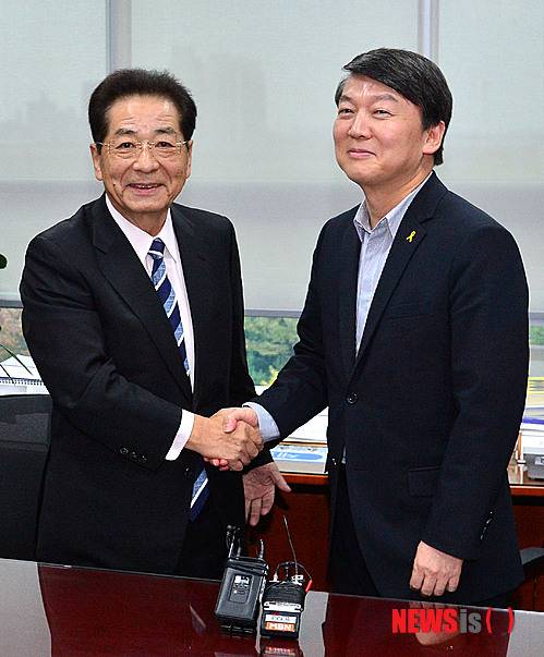 일본 지한파 센고쿠 前관방장관 타계식민지 지배 사과 담화 주도