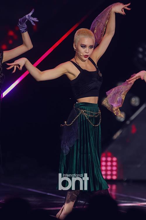 [bnt포토] H.U.B 효선 '섹시한 무용수처럼'