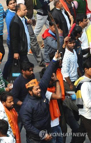 INDIA PARTIES VHP RALLY