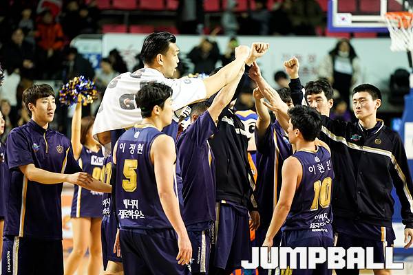 [JB포토] KCC, 2차 연장 끝 KGC에 109-106 승리