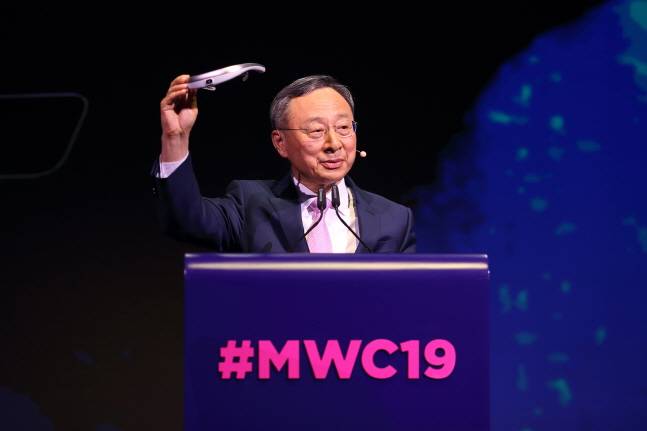 [MWC2019] 황창규 KT 회장 "첫 5G 상용화로 한국이 글로벌 5G 주도"