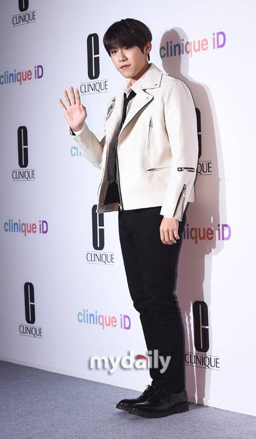 Md포토 박우진 여심 사로잡는 미소