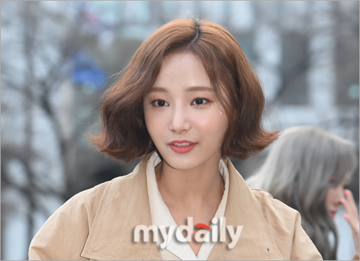 Md화보 新 단발 여신모모랜드 연우 미모 확 살리는 숏헤어