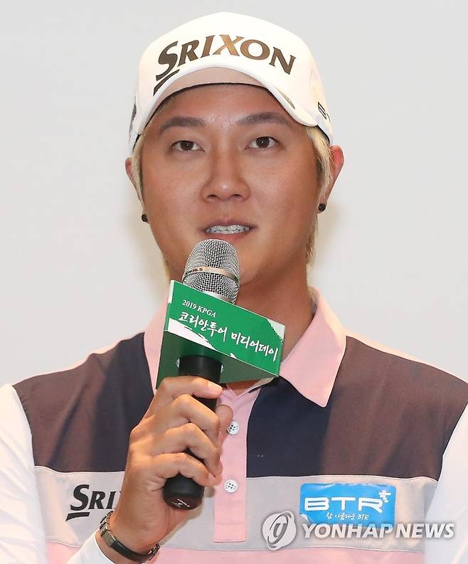 각오 밝히는 허인회