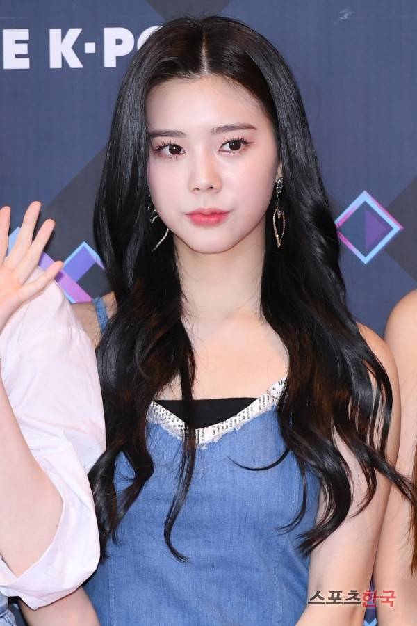다이아 은채 남심 녹이는 눈빛 엠카운트다운