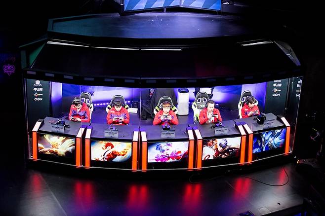 [KRKPL] EMC, 막강한 공격력으로 VSG 완파..3연승 행진