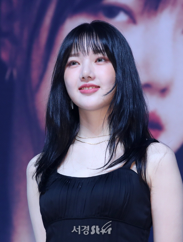 여자친구 예린 심쿵 눈빛 쇼케이스