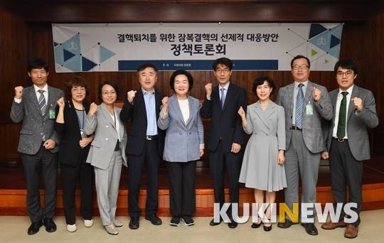 결핵 퇴치 지름길 잠복결핵 관리 위해 전문가 머리맞대