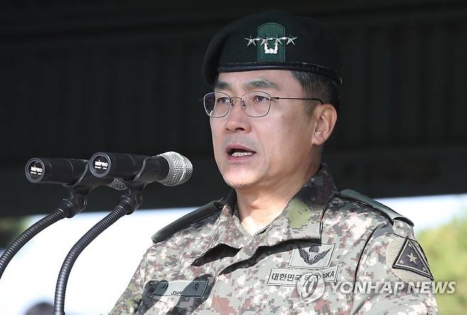 훈시하는 서욱 육군참모총장