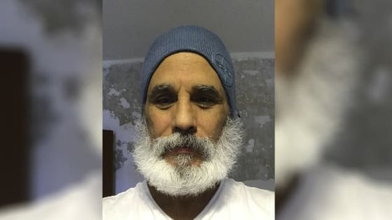 伊 1유로 집에 갇힌 사람들 빈집에 홀로 궁극의 격리 경험