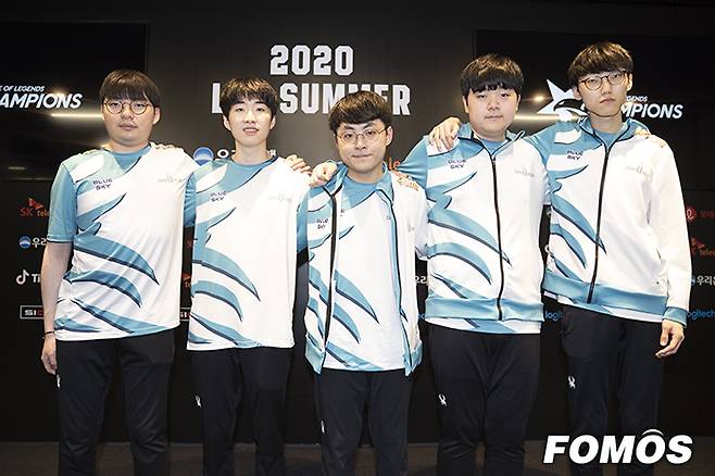 포토 4승 고지에 오른 담원 게이밍