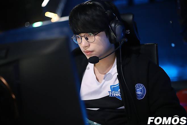포토 플라이 송용준 오늘은 송형 모드로