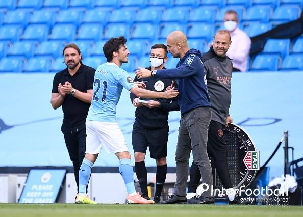 [EPL ISSUE] '무관중'이라 아쉬웠던 D.실바의 EPL 고별전.."엄청난 여정"