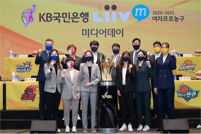 "골밑은 박지수 놀이터" 외인 없는 WKBL, 우승후보 KB