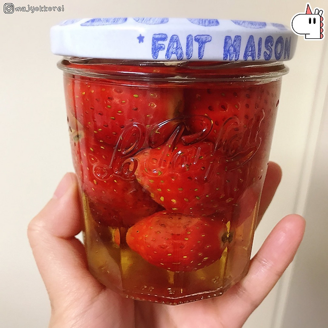딸기 덕후들이라면 꼭 해먹어야하는 딸기위스키 레시피🍓 여행여기서 행복할 것