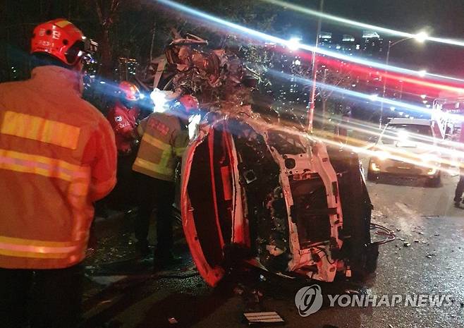 인천서 Suv 차량 표지판 충돌전직 프로야구 선수 사망종합