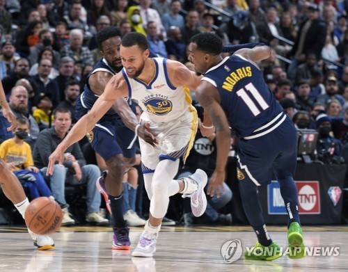 Nba 커리 통산 2만점 돌파 Gsw 덴버에 짜릿한 역전승