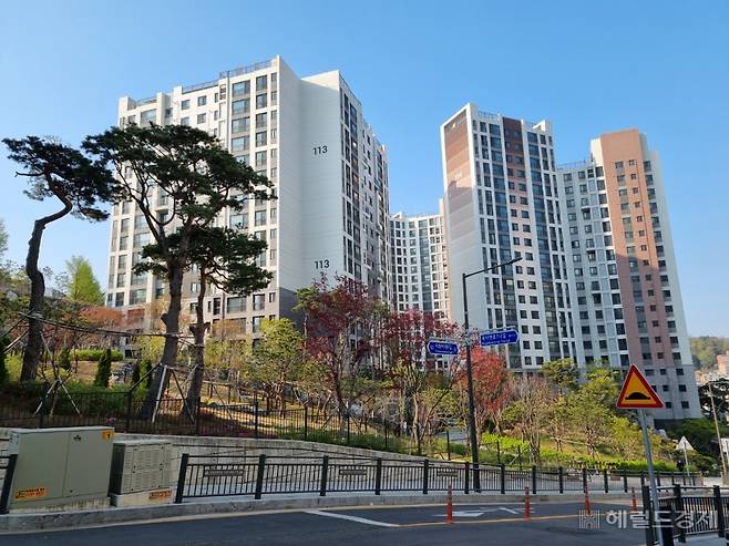 2년 동안 거래 단 4건북아현 힐스테이트 신촌 마침내 땅문서 생긴다 부동산360