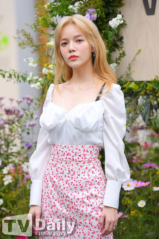 AOA 출신 지민, 복귀 신호탄 [이슈&톡]