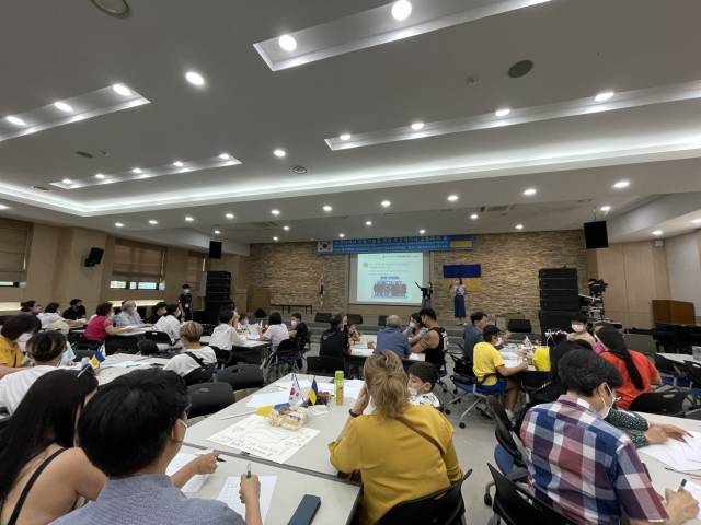 러시아 침공 6개월째 독립기념일 행사 우크라 함께 걸어준 한국에 감사