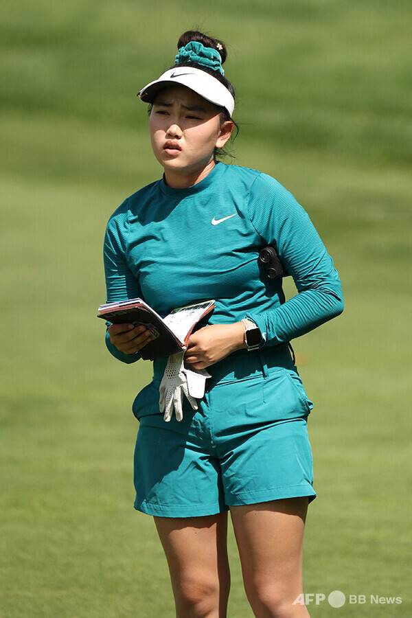 19세 루시 리 다나오픈 2r 단독 선두로 우승 겨냥36홀 노보기 Lpga