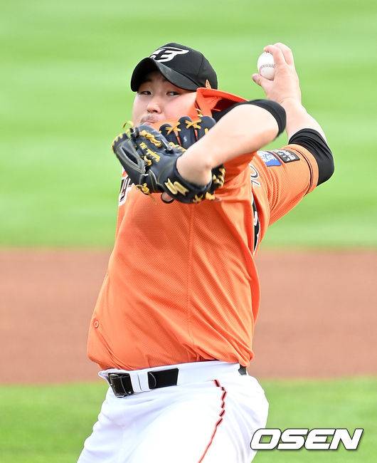 '김민우 데뷔 첫 완투승' 한화, 갈 길 바쁜 NC에 연이틀 고춧가루 [대전 리뷰]