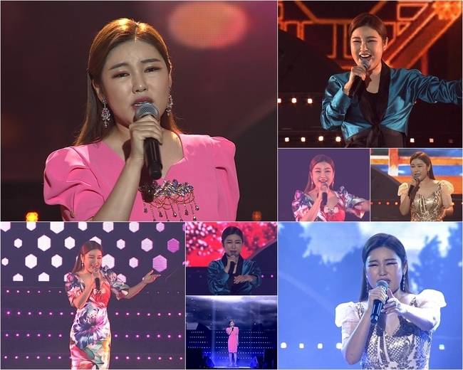 Song Ga-in , 2022 National Tour Concert , sees the first row of house ...