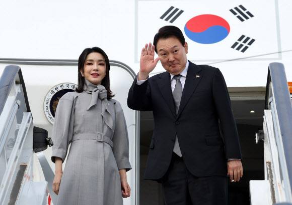 尹 이 Xx들이 외신에 실렸다바이든 아닌 날리면 분석도